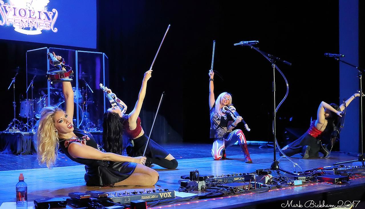 Photos - Femmes of Rock