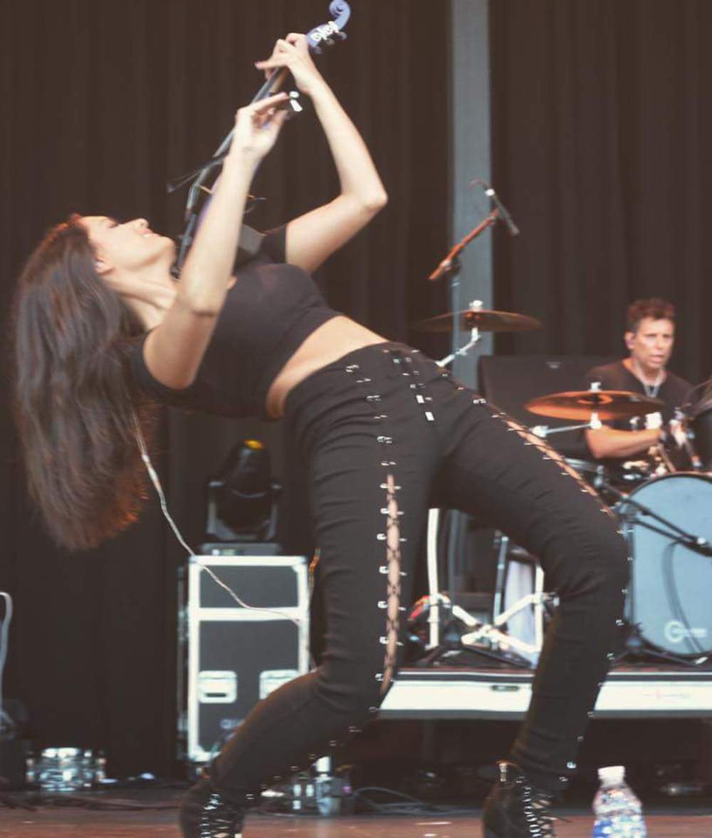 Photos - Femmes of Rock